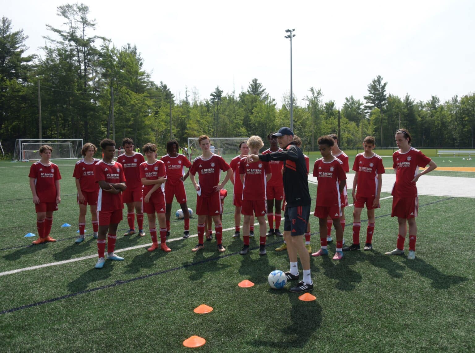 How to play as a forward in soccer: tips to dominate the attack - FC ...